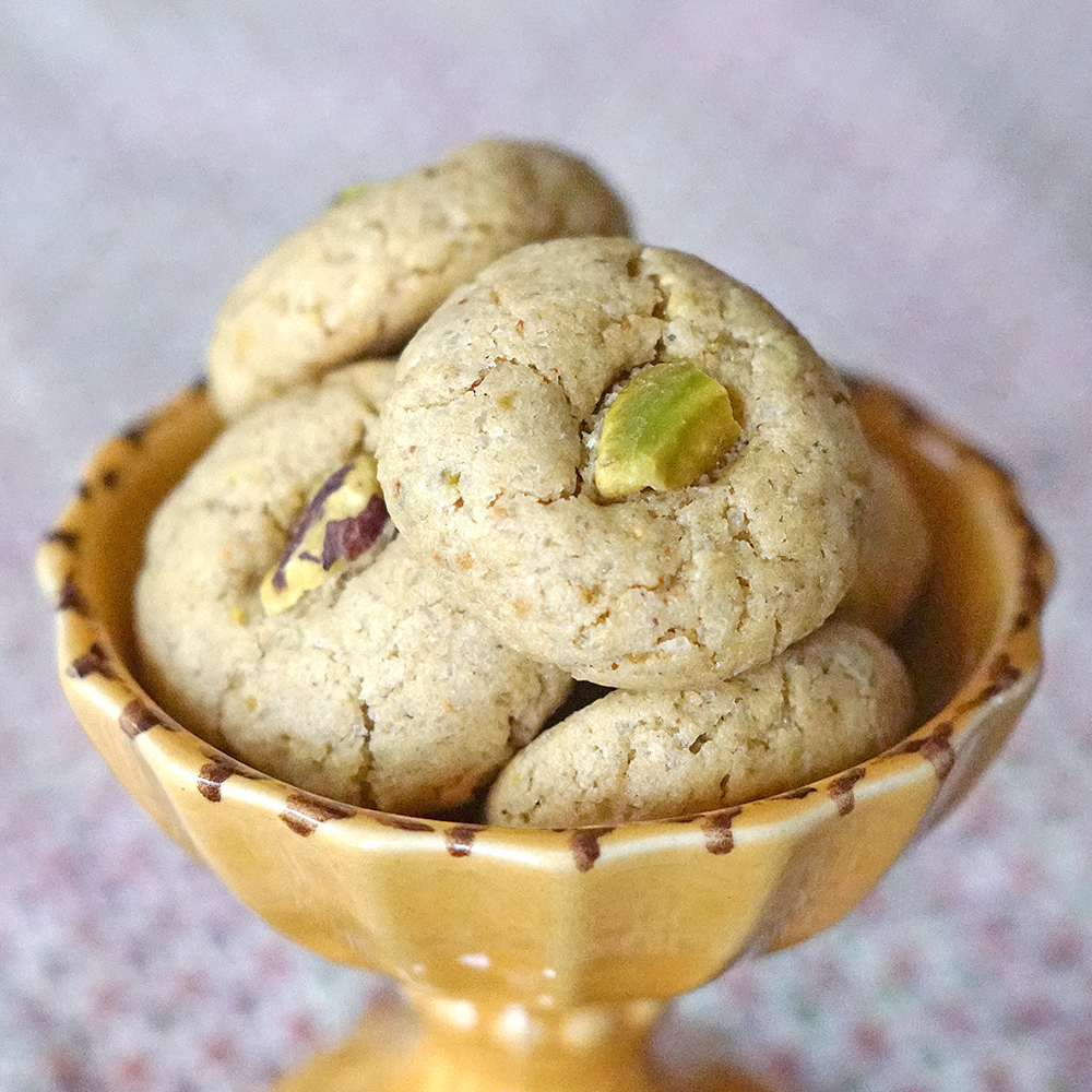 Pistachio Cardamom Cookies { vegan } | Mayhem in the Kitchen!